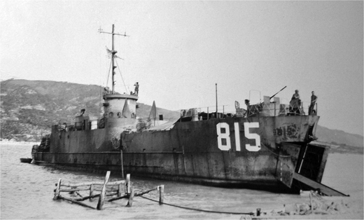 HyperWar: USS LCI(L)-815